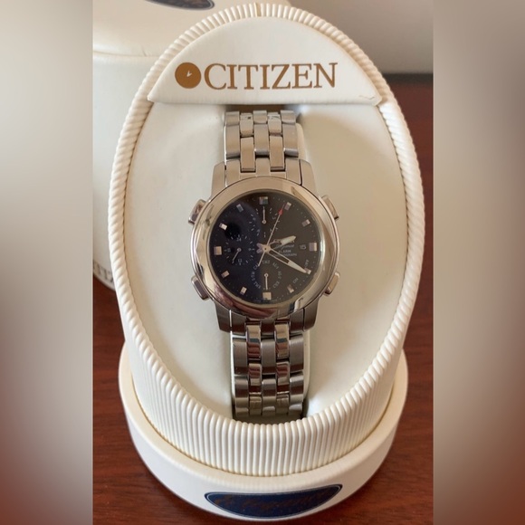 Citizen | Accessories | Mens Vintage Citizen Elegance Sapphire Crystal ...